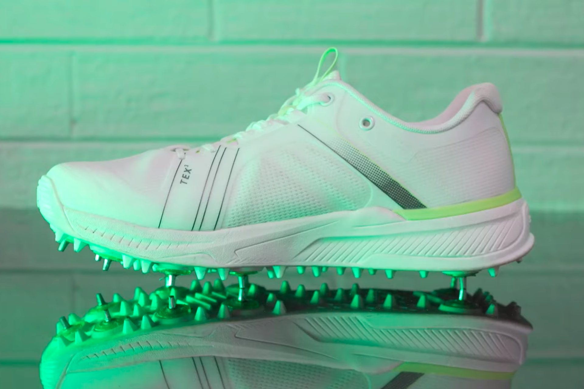 Indoor Cricket Shoes - How To Buy A Perfect Pair Of Shoes?